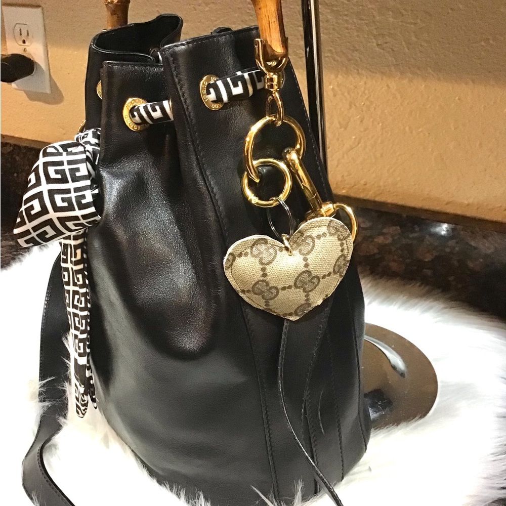 Beautiful Gucci Bamboo Leather Drawstring Bag - Gem